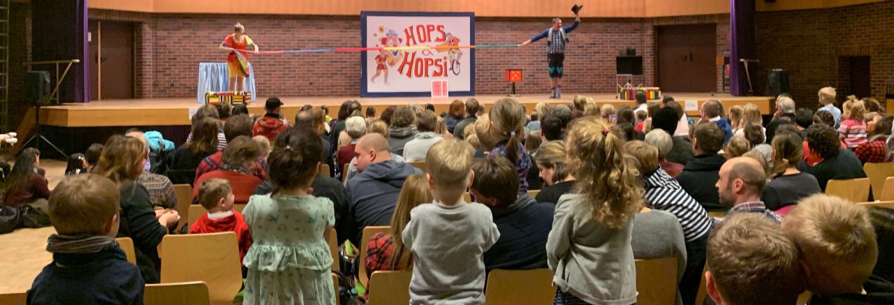 Für Familien | Hops und Hopsi Kinderprogramm